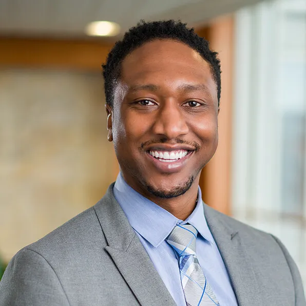 Dr. Devin E. Wilhelm | Minneapolis, MN | Orthopedic Surgery