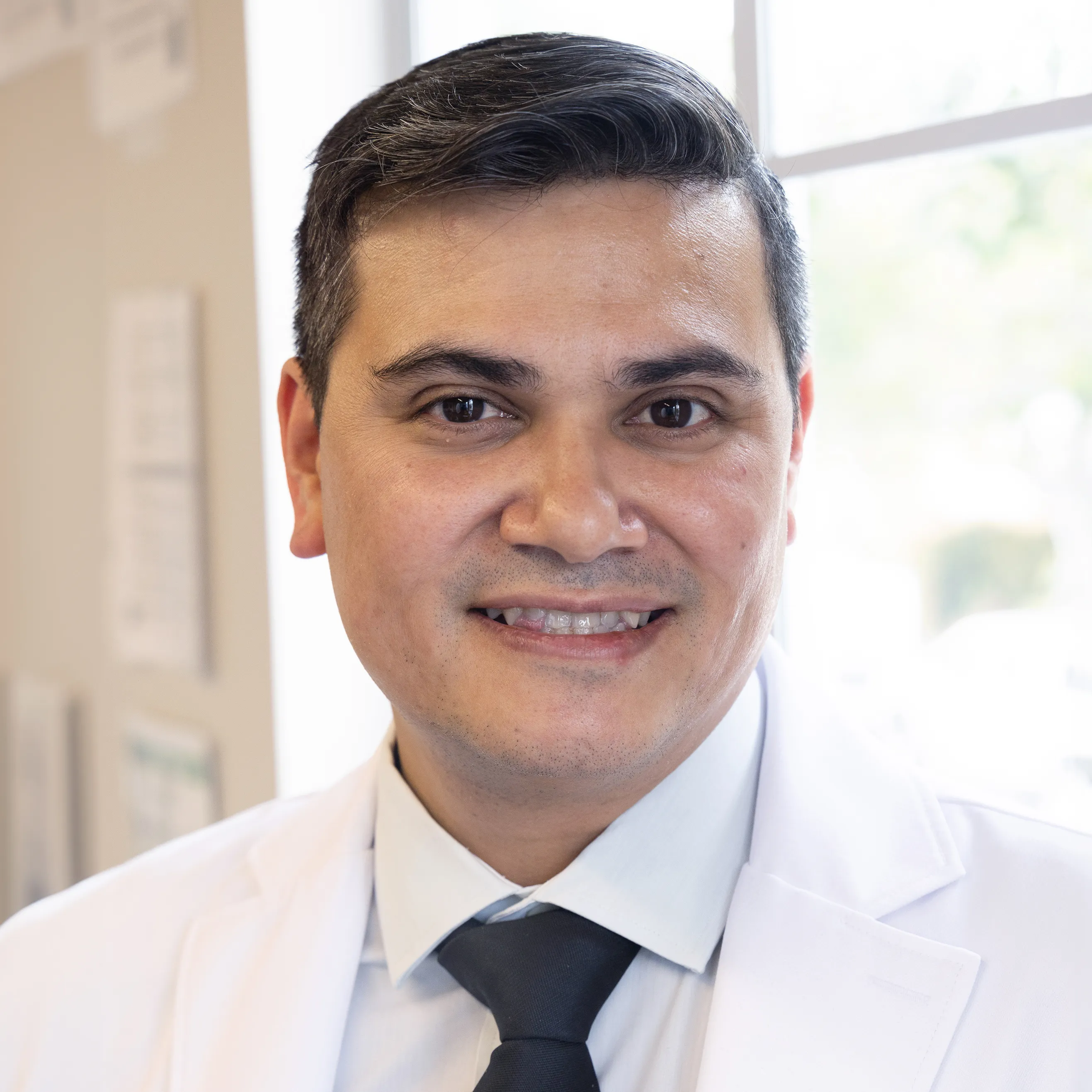 Dr. Alexander M. Solomon | Torrance, CA | Ophthalmology