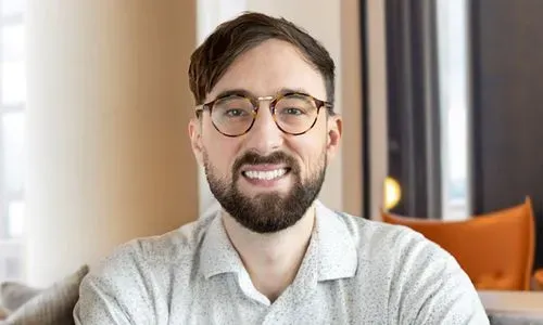 Dr. Alexander Van-Den-Ende, DO | Cincinnati, OH | Psychiatry