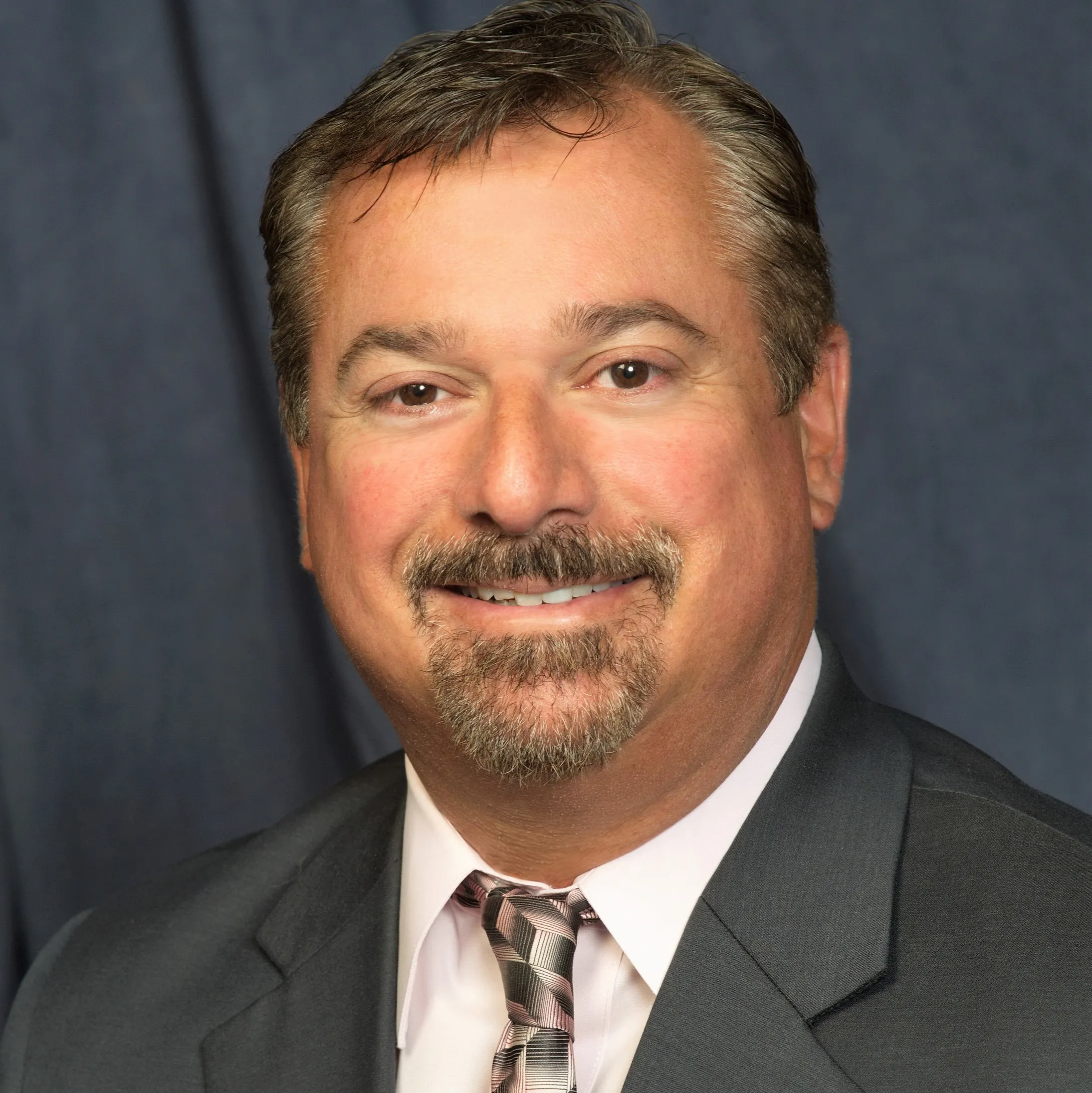 Dr. Vincent P. Cannestra, MD | Elgin, IL | Orthopedic Surgery